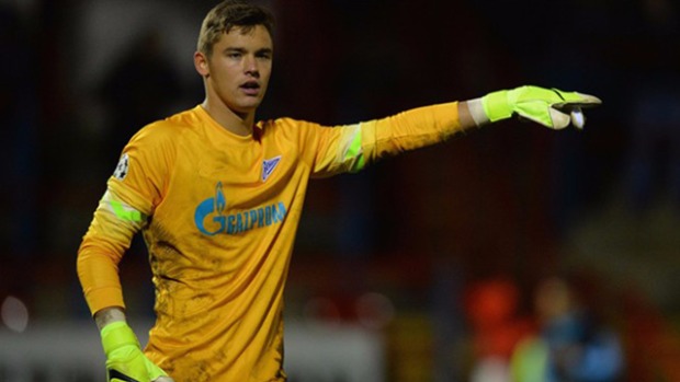 Maksim Rudakov HJK:n maalivahdiksi - HJK Helsinki