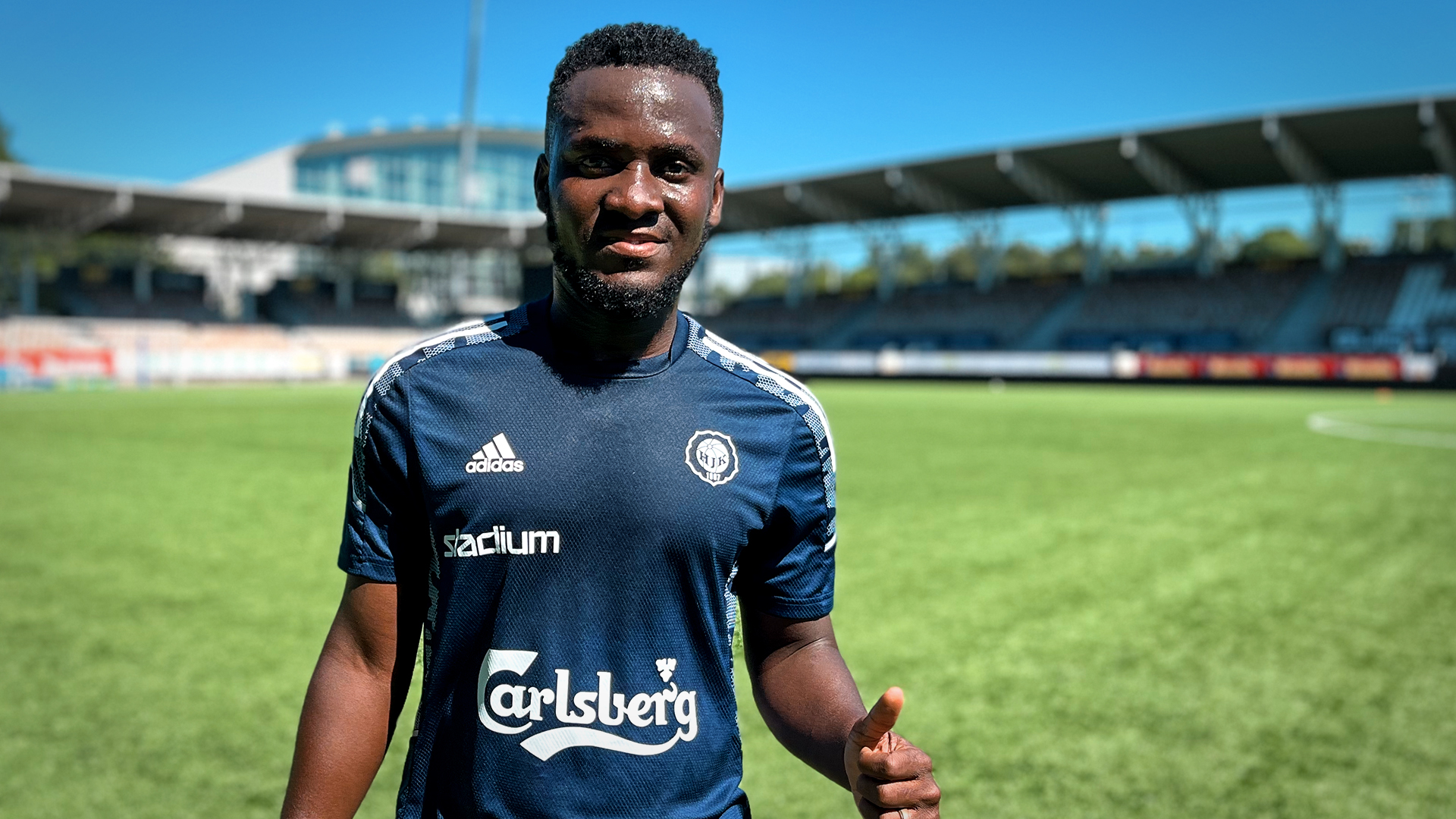 David Accam HJK:n testattavana - HJK Helsinki