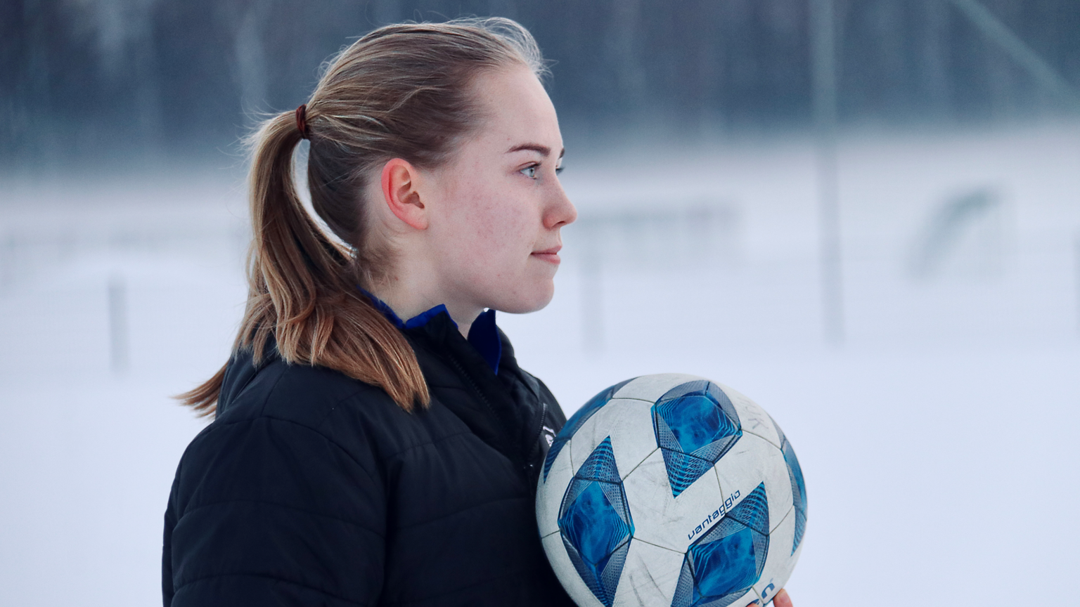 Lotta Lindström – takaisin pelissä - HJK Helsinki