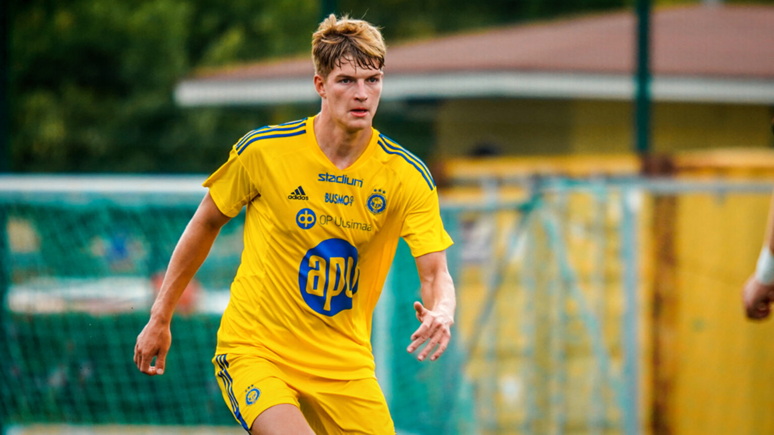 Axel Sandler HJK:sta AC Milanin organisaatioon - HJK Helsinki